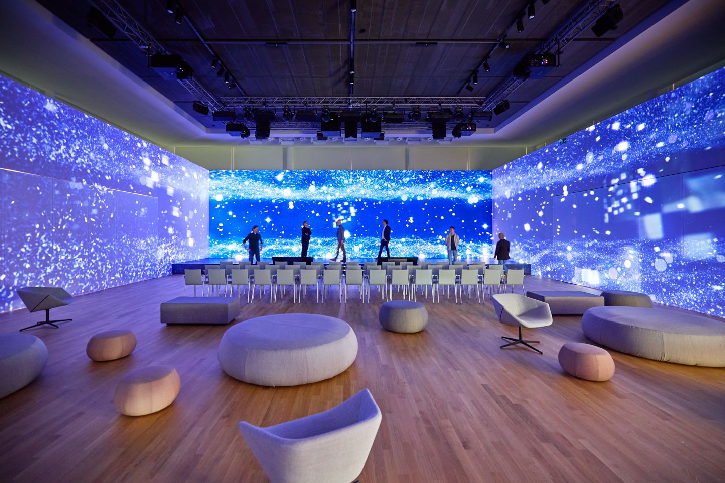 Bourgonje Uses ROE Visual for Randstad Experience Centre | ROE Visual